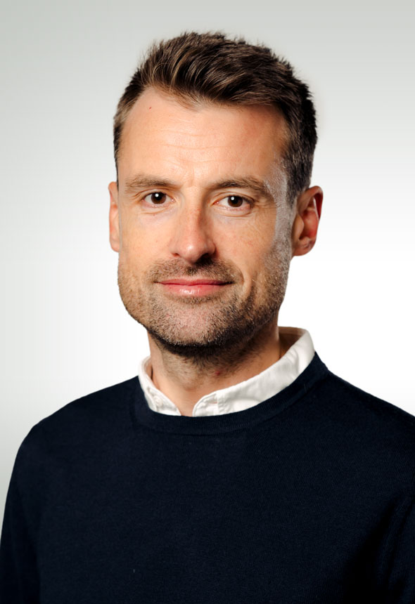 Giles Winn - Pagefield